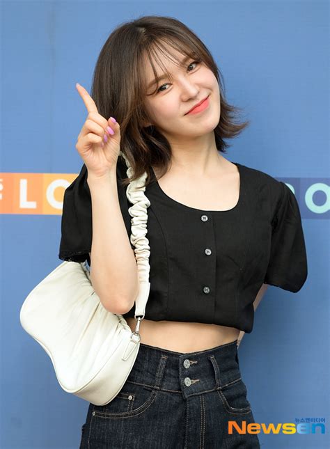 레드벨벳 웬디 영스트리트 1주년 됐어요~[포토엔hd] 네이트 연예