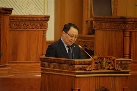 Эрүүгийн хэрэг хянан шийдвэрлэх тухай хуулийн төслийн хэлэлцэж байна