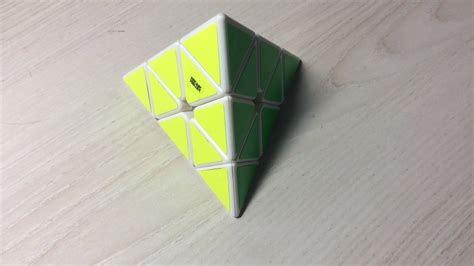 how to solve a pyraminx keyhole method youtube