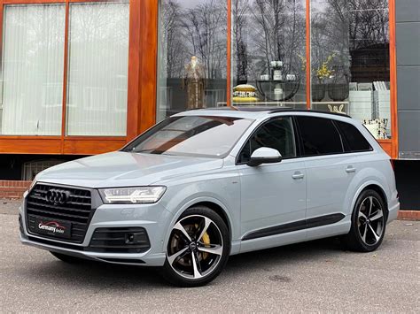 Arrow Grey Audi Q7 4m
