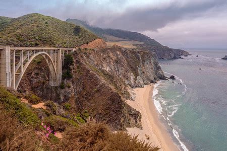 加州海岸线和比克斯比河口桥高清图片下载 正版图片506725571 摄图网