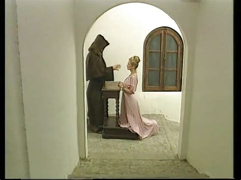 Monge Rasputin Com Tesão Traz Charmosa Loira Russa Princesa Para A