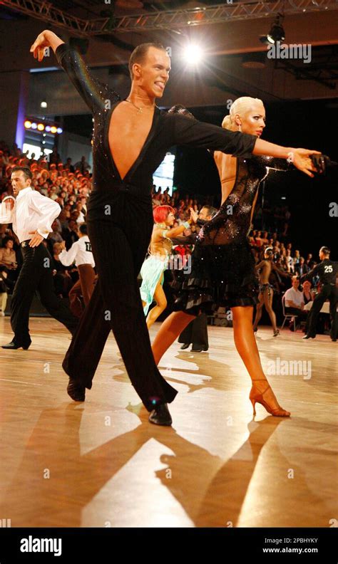Die Sieger Sergei Diemke Und Katerina Timofeeva Deutschland Tanzen Am Samstag 5 Mai 2007