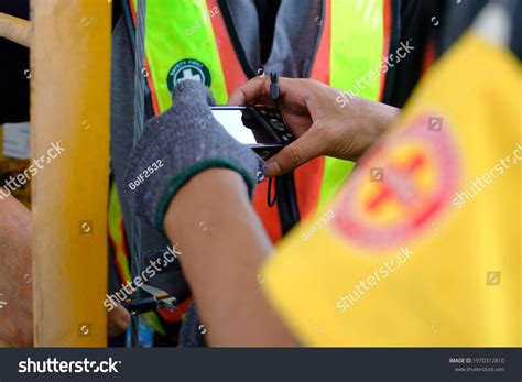 Engineers Inspecting Hooks Lifting Safety Crane Stock Photo Shutterstock