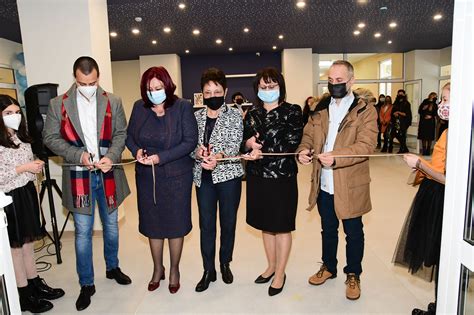 10 СУ Теодор Траянов Home