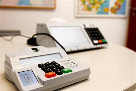 730개 이상의 전자 투표 기계 스톡 사진 그림 및 Royalty Free 이미지 Istock