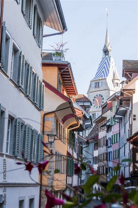 Stadt Zug Zug Stadt Zytturm Altstadt Altstadthäuser Historische Häuser Gassen Zugersee
