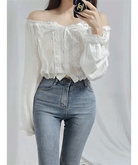 바비무드 오프숄더 퍼프 레이스 펀칭 가을블라우스 가을하객룩 에이블리