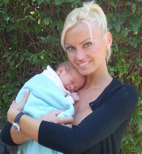 Anita Blond S Instagram Twitter Facebook On Idcrawl