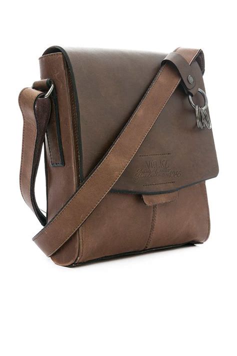 25 Ideas De Bolsos Hombres Bolsos Para Hombre Bolsos Bolsos De Cuero