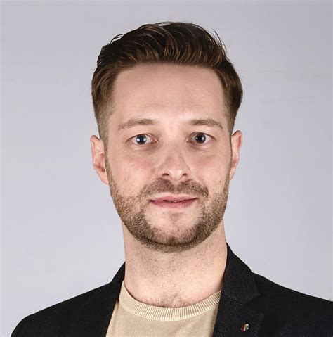 Felix Strobl On Healthcare And Education Premium Speakers