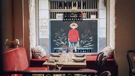 ქართული რესტორანი მიშლენის გზამკვლევში Youtube