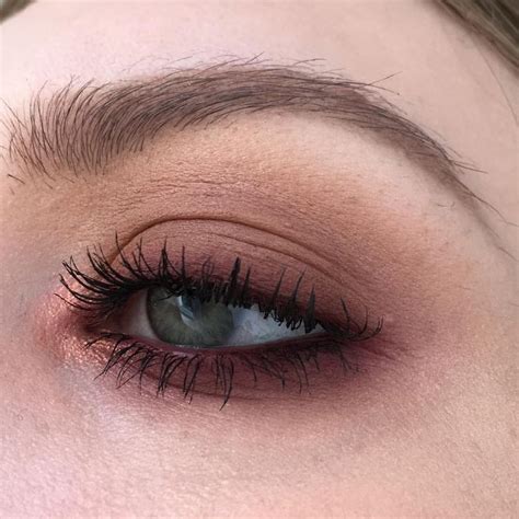 35 Grunge Makeup Ideas For A Bold And Edgy Look Artofit