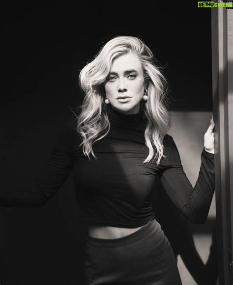 Actress Melissa Roxburgh Hd Instagram Photos And Wallpapers March 2024