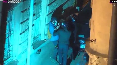 სპეცრაზმმა „პუბლიკის“ ჟურნალისტს სცემა News Ge