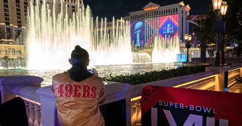 Can A Vegas Legend Get Super Bowl Tickets Asking For Carrot Top