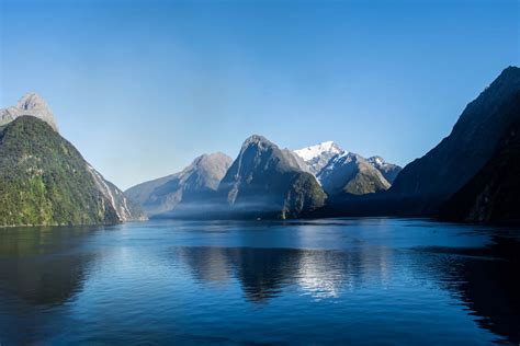 Download Milford Sound Fiordland Park Wallpaper