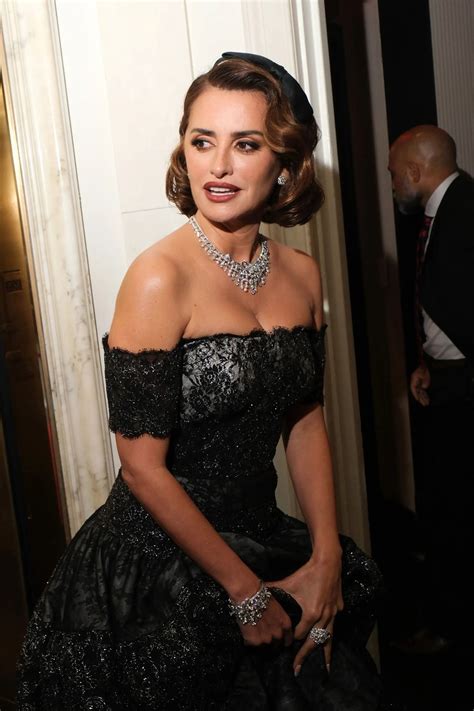 Penelope Cruz Met Gala Photoshoot 05 06 2024 • Celebmafia