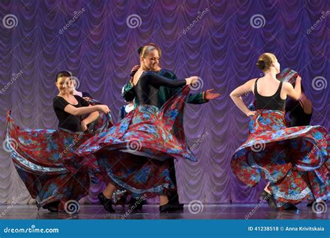 Danse Gitane Photo Stock éditorial Image Du Indoors 41238518