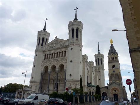 Fachada De Notre Dame De Fourvière