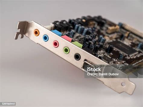 Kartu Suara Eksternal Perangkat Komputer Profesional Untuk Pemutaran Dan Perekaman Mixer Input