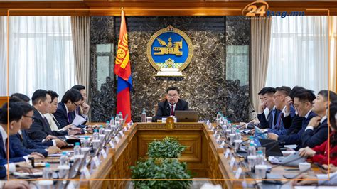 ЗГ 2025 оны төсвийн тухай хуульд өөрчлөлт оруулах талаар хэлэлцэж байна