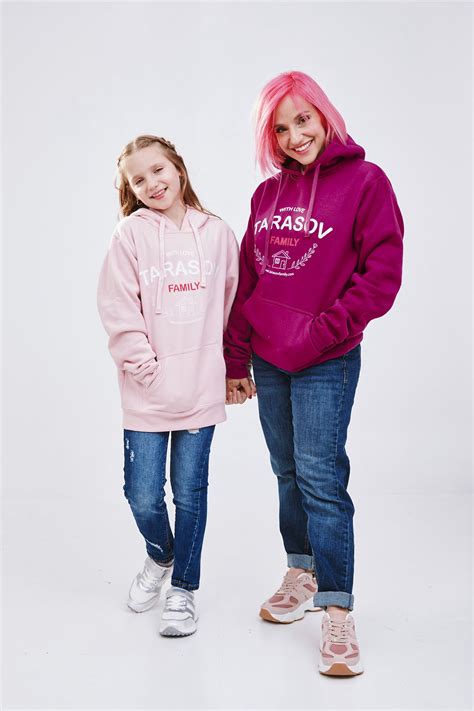 אמה טרסוב מסיבת פיגמות משפחת טרסוב