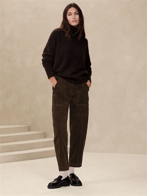 The Corduroy Barrel Pant Banana Republic Business Casual Outfits