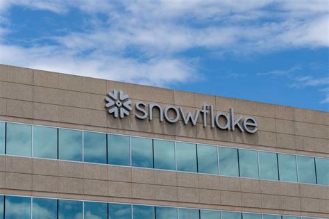 Snowflake Acquires Crunchy Data For Enterprise Grade Postgresql To Counter Databricks Neon Buy