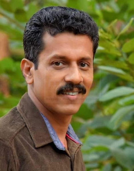 വിനോയ് തോമസ് Vinoy Thomas M3db