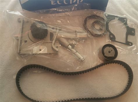Bomba De Agua Ford Focus 2000 2001 2002 2003 2004 Envío Gratis