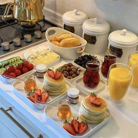 شیک ترین مدل های چیدمان سینی صبحانه لاکچری