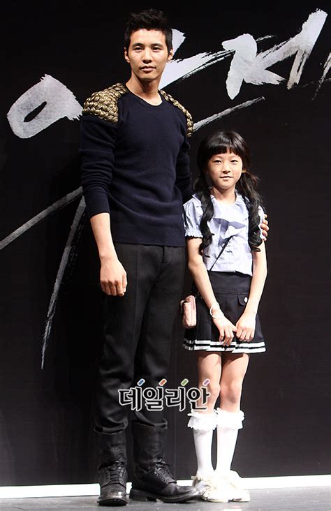 [포토] 원빈 김새론 한국 레옹판 기대해~