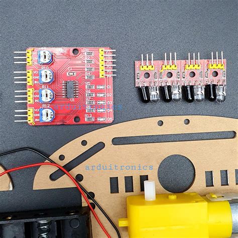 ชุด Arduino Smart Car Robot Kit 4 ล้อ 4wd รถหุ่นยนต์หลบหลีกสิ่งกีดขวางและเดินตามเส้นครบชุด