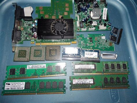 GOLD Precious Metals RECOVERY Scrap Lot ø CPU RAM GOLD FINGERS More LOOK