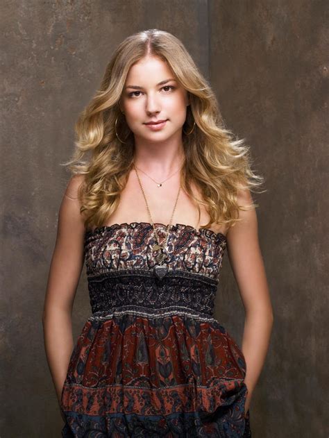 Emily Vancamp Pictures