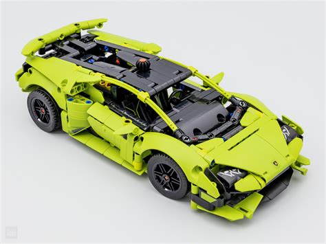 Lego Lamborghini Aventador Minifig Scale