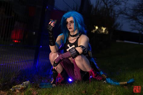 Jinx Arcane League Of Legends By Vonbonshion Food And Cosplay