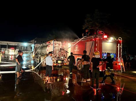 អគ្គិភ័យឆាបឆេះអគាររោងចក្រហាយផាក មានទីតាំងនៅខាងលិចផ្សារជីភូក្រុងបាវិត សារព័ត៌មាន នគរវត្ត