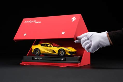 El Ferrari 812 Competizione Tailor Made A Escala 118 Amalgam Collection