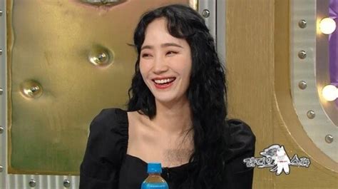 페미니스트 자처하면서 가슴 파인 옷은 왜 입고 나오는거냐 유머 움짤 이슈 에펨코리아