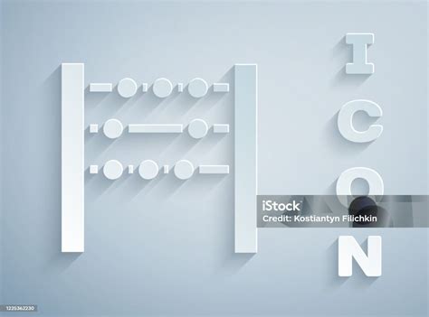 회색 배경에 격리 된 종이 컷 아바쿠스 아이콘 전통적인 카운팅 프레임 교육 표지판 수학 학교 종이 아트 스타일입니다 벡터 일러스트레이션 3차원 형태에 대한 스톡 벡터 아트