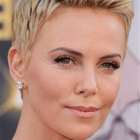 Pixie Hairstyles For Round Faces