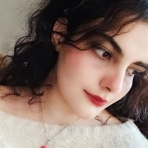 ‎سِـتـــی 🍓‎ Seti 3ta • Threads Say More