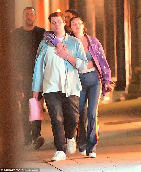 Bella Hadid Snuggles With Dj Pal Daniel Chetrit In Nyc Daily Mail Online