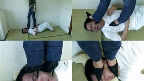 Foot Slaves Japan Japanese Mistress Tramples Submissive Males Face