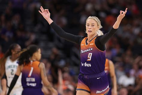 Wnba Star Sophie Cunningham Turns Heads With Risqué Cowgirl Outfit