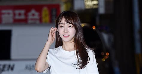 포토엔hd 서은우 흰티에 스키니진만 입어도 충분