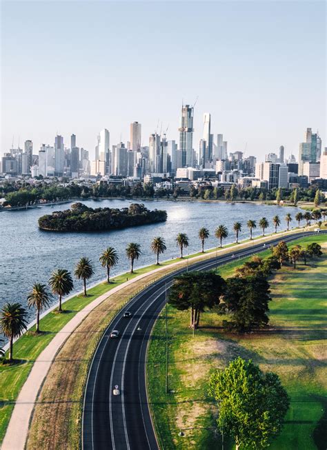 Oc Melbourne Skyline And The Grand Prix Circuit Racetrack