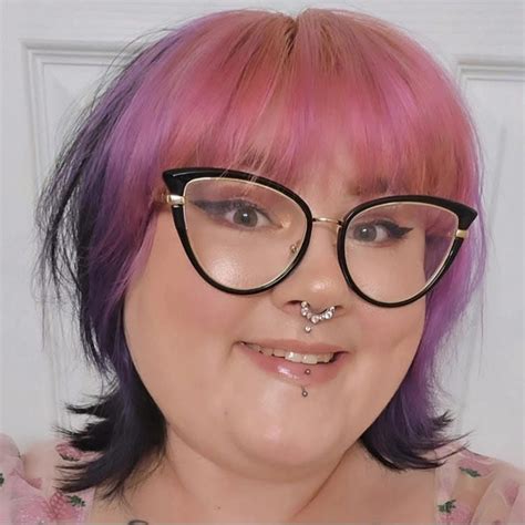 Onlyfans Model Perfectly Misaligned